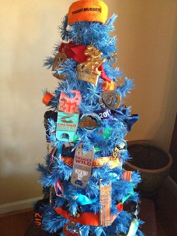 15 Race Medal Displays Ideas (From Hangers to Bibs to DIY)