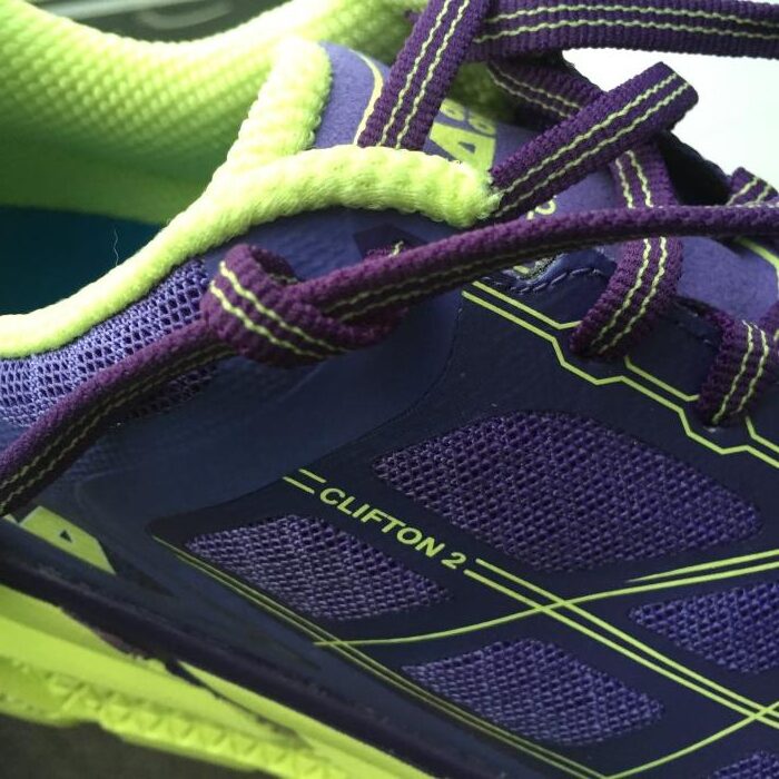 How to Lace Running Shoes (8 Variations for Common Problems)
