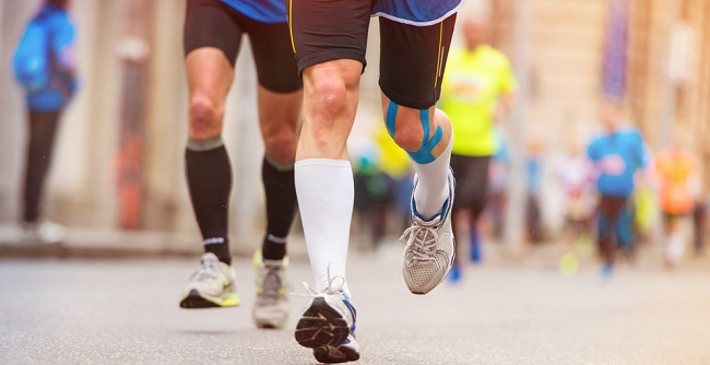 Burning Feet When Walking or Running: Causes and Solutions - RunToTheFinish