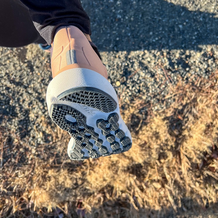 9 Best Running Shoes For Beginners - RunToTheFinish