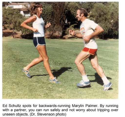 Running Backwards: 9 Benefits of Retro Running + 7 Key Tips