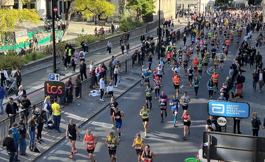 London Marathon Course Tips + Common London FAQs
