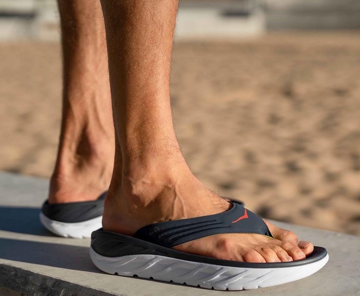 8 Best Recovery Shoes and Sandals (2025) - RunToTheFinish