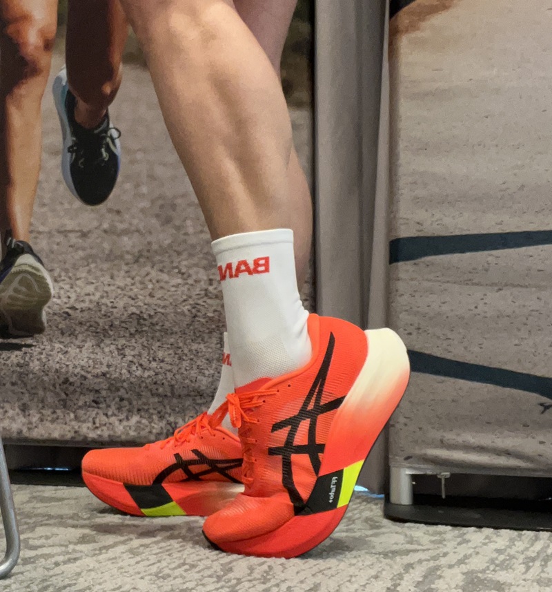 Best ASICS Running Shoes | From Casual to Speed - RunToTheFinish