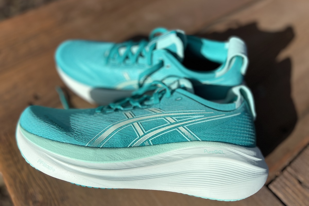 11 Best Wide Foot Running Shoes (Basics to 4E Fit)