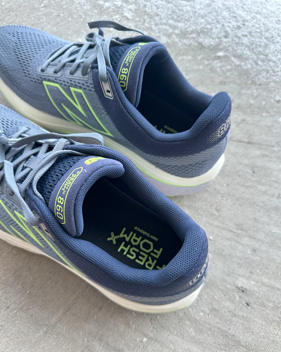 New Balance 860v14 Review | A Glow-up We Love - RunToTheFinish