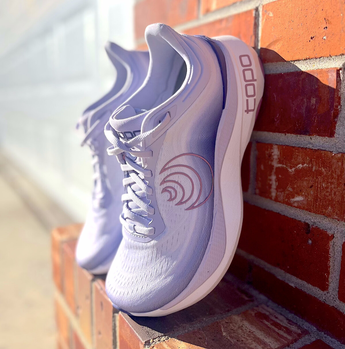 7 Best Topo Running Shoes: Wide Toe Box Comfort Without the Zero Drop ...