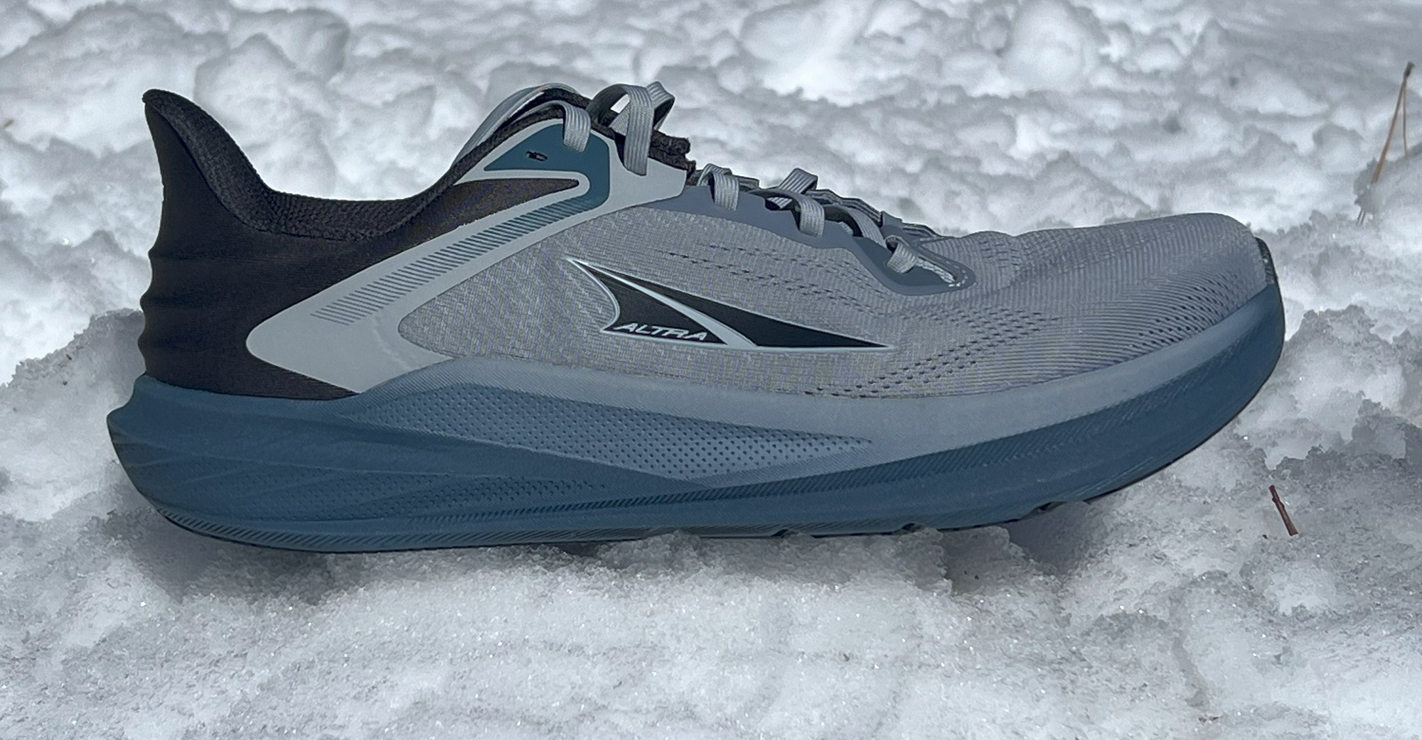 Altra Torin 8 Review | Lightweight Miles - RunToTheFinish