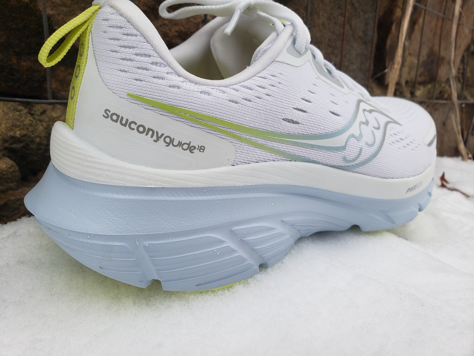 Saucony Guide 18 Review | Staying the Course - RunToTheFinish