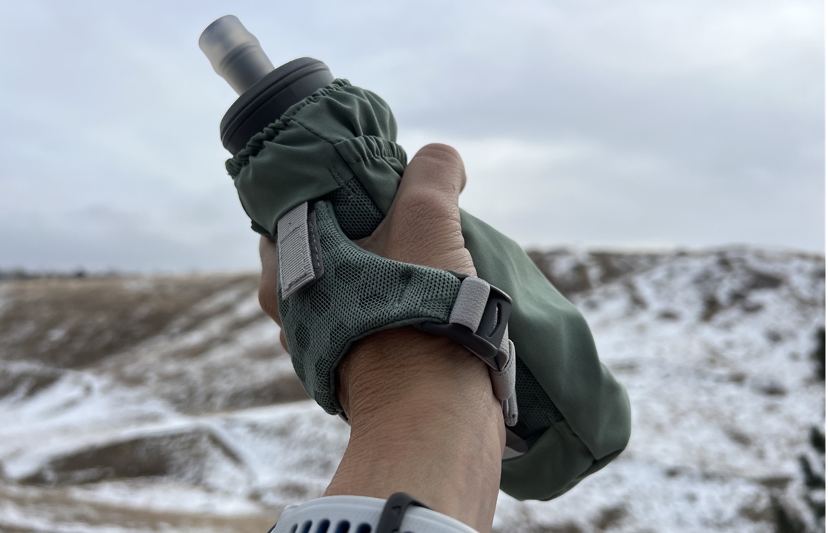 8 Best Running Water Bottles for 2025 (Handhelds We Love)