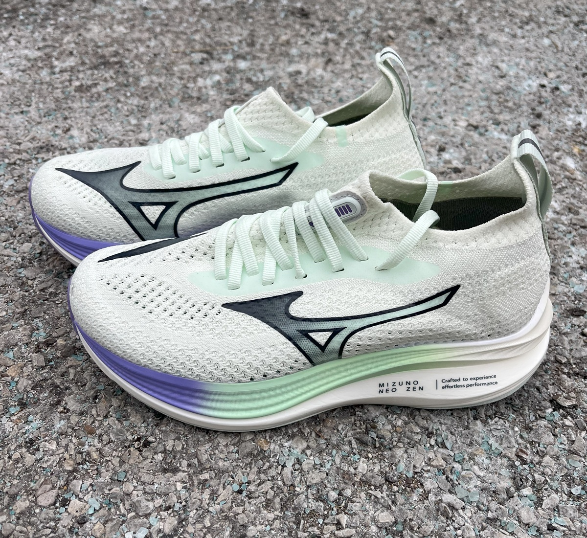 Mizuno Neo Zen Review | Lightweight Comfort (3 Testers)
