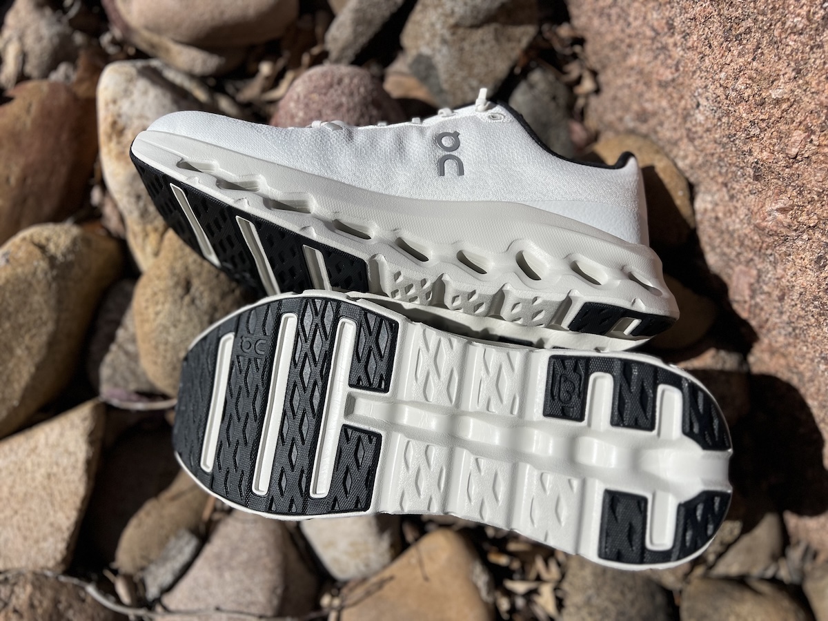 On Cloudtilt Review | Casual Walking Shoe (a la Zendaya) - RunToTheFinish