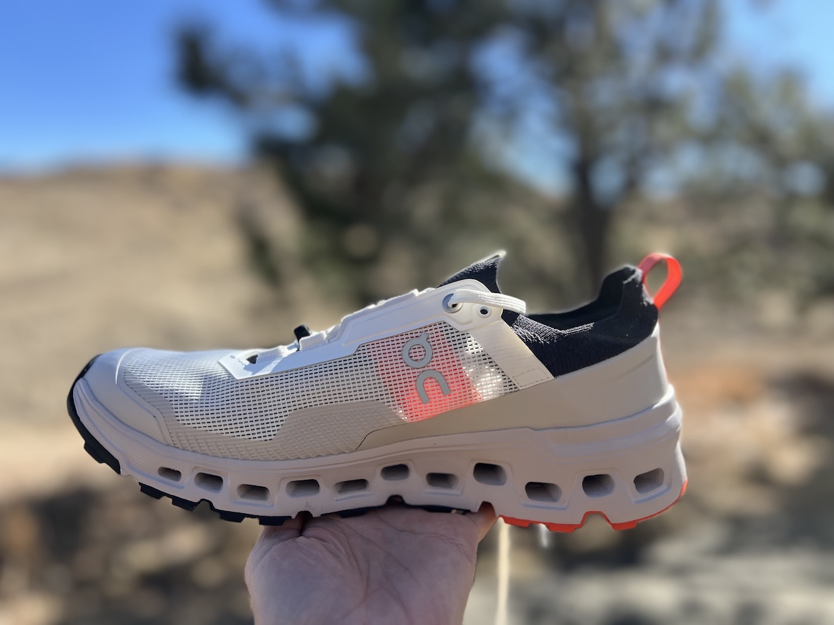 On Cloudultra 2 Review | Feeling The Trail - RunToTheFinish