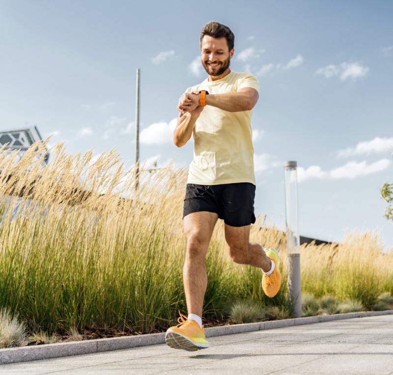 8 Ways Running Can Help Reduce Stress And Anxiety - RunToTheFinish