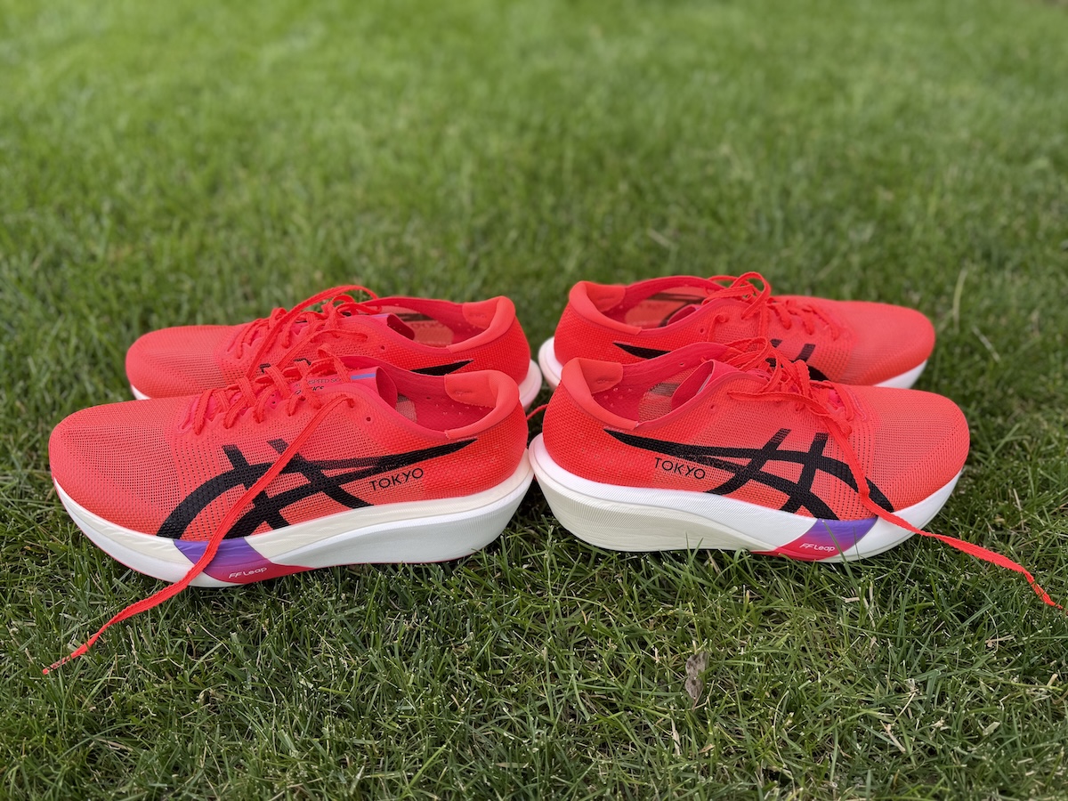 ASICS Metaspeed Sky vs Edge Tokyo Review - RunToTheFinish