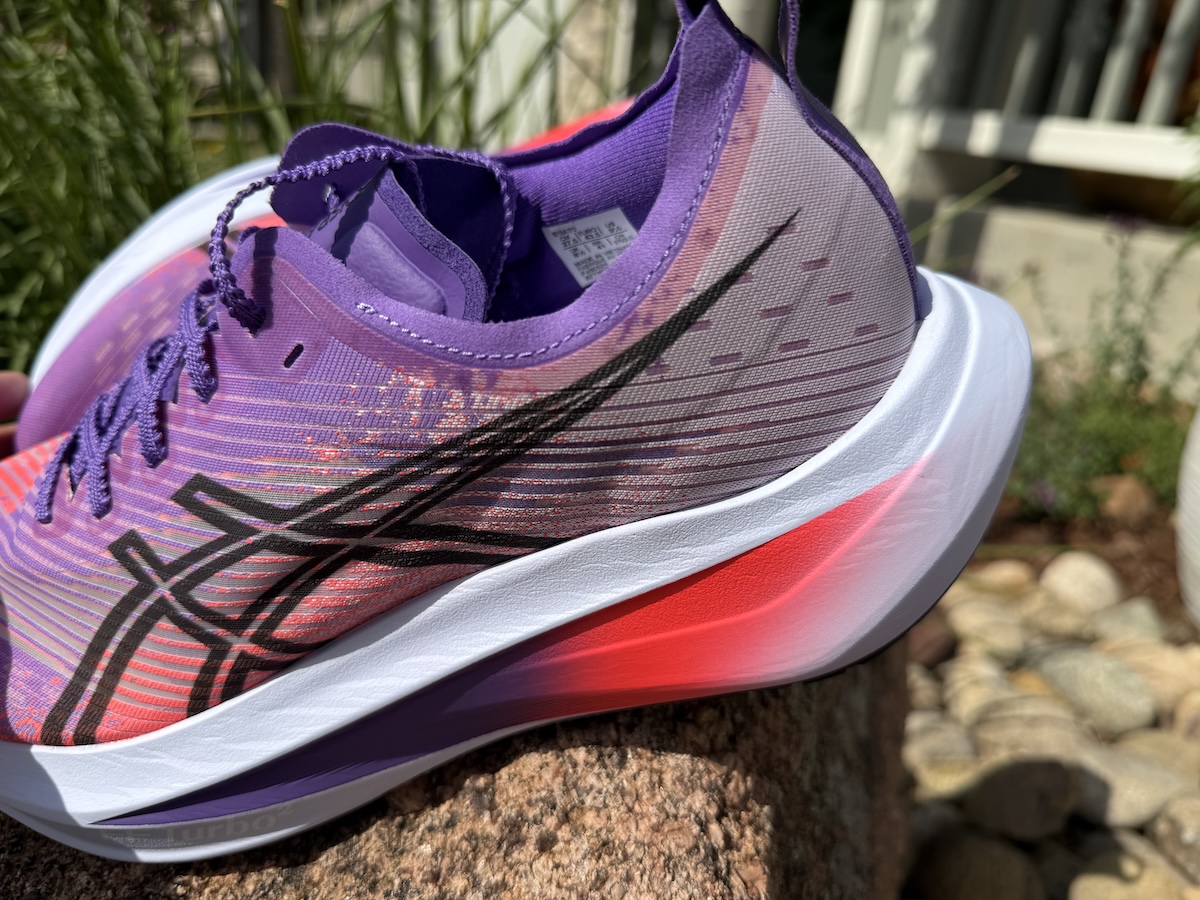 ASICS Megablast Review (vs Sonicblast) | Why They Made Two Ultra-Light ...