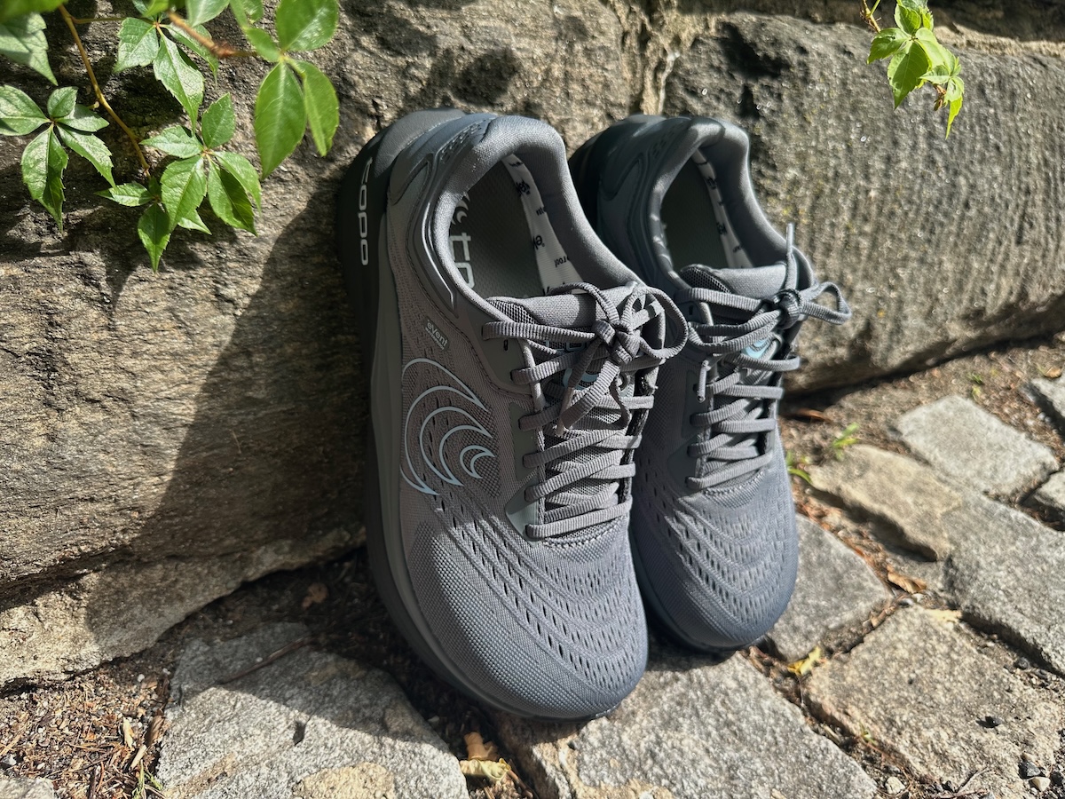 Topo Phantom 4 WP Review | Waterproofing Winter Runner - RunToTheFinish